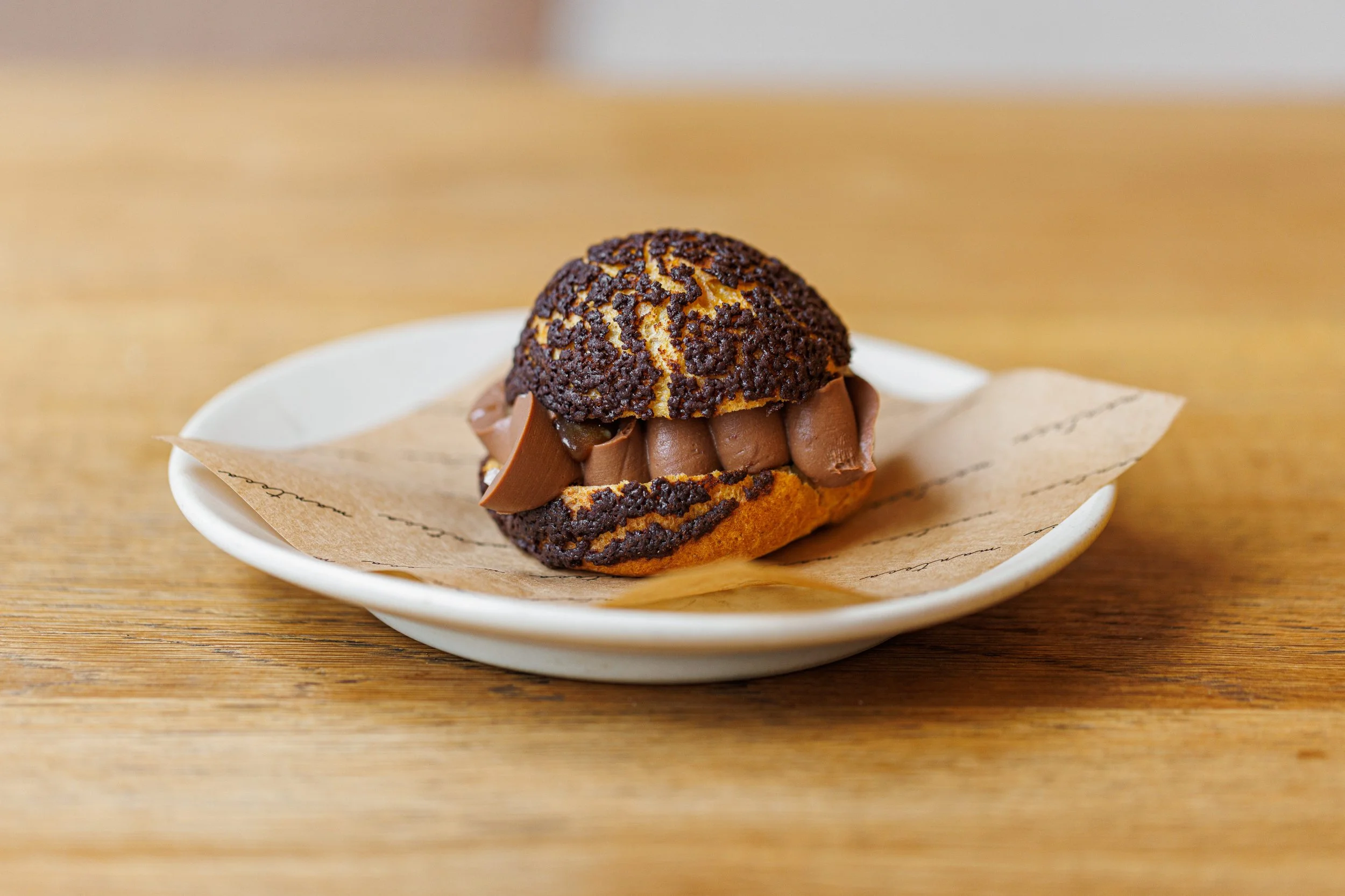 Contact 3 — Manteca