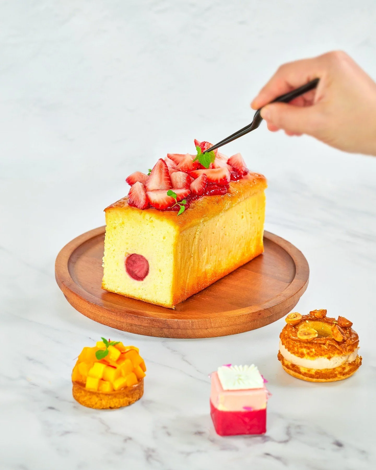 SKAI | Highest Rooftop Grill Restaurant with Spectacular Views of Singapore