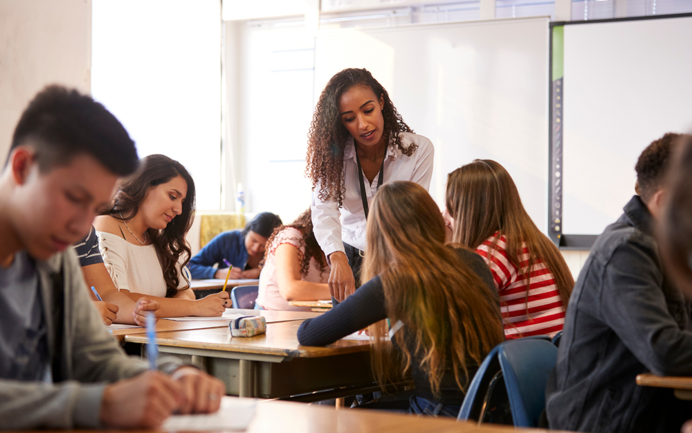 About Us | UK-TEFL