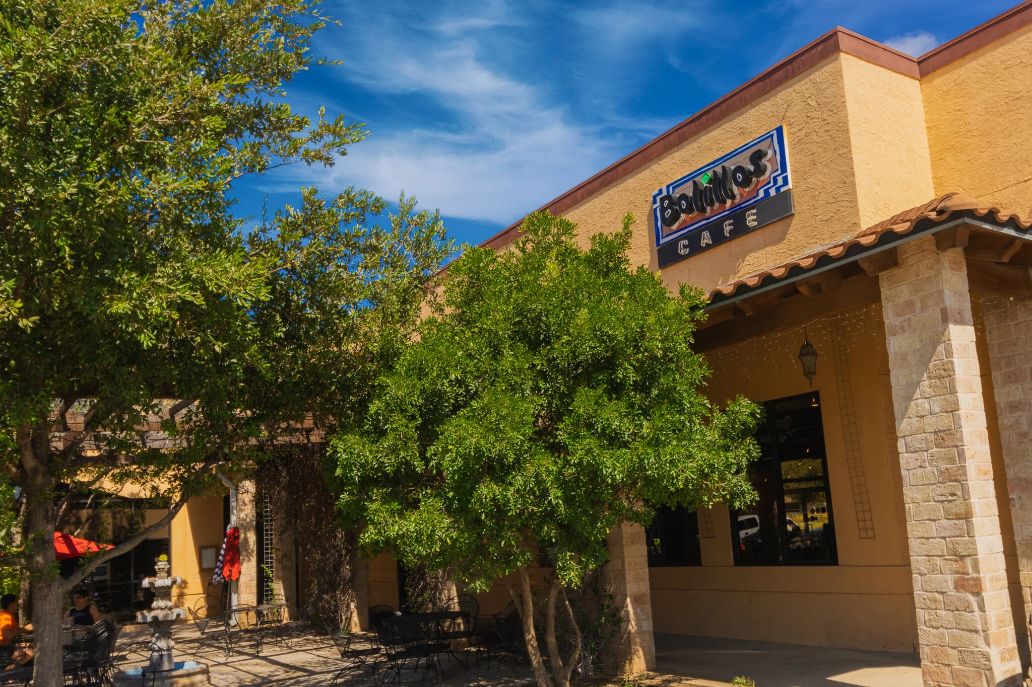 Locations — Bolillos Cafe