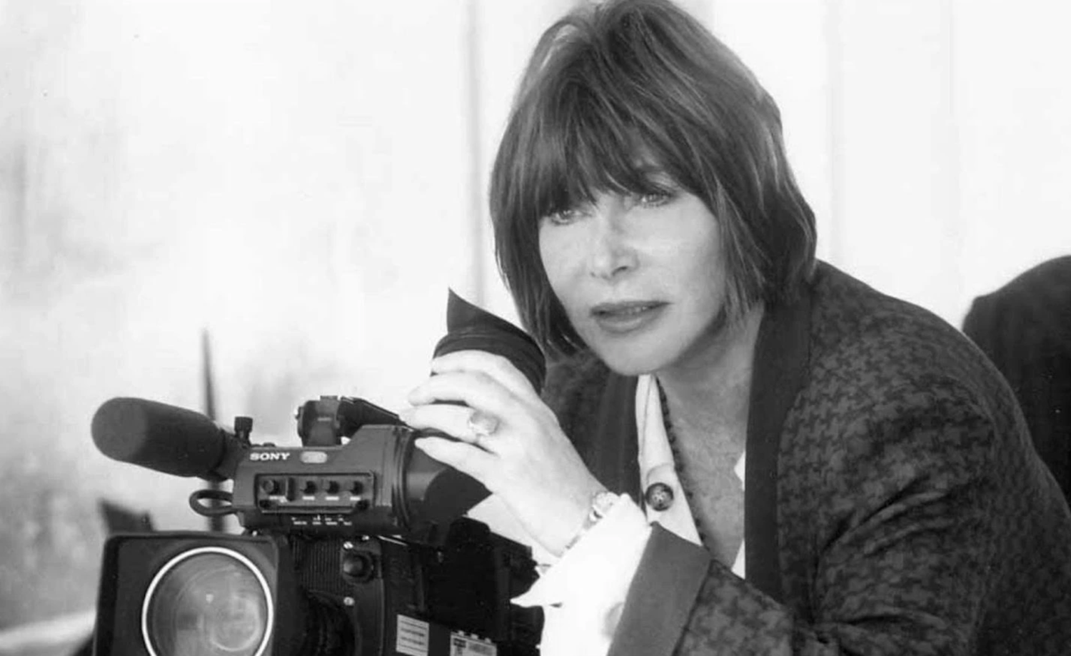 Hollywood legend Lee Grant talks being blacklisted, 'Valley of the ...