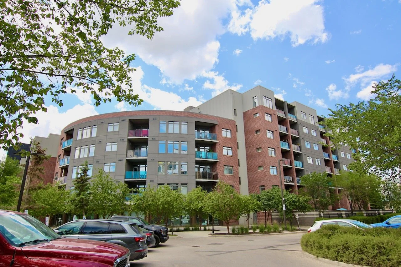 340 Waterfront Drive /Condo For Sale — Mark Penner