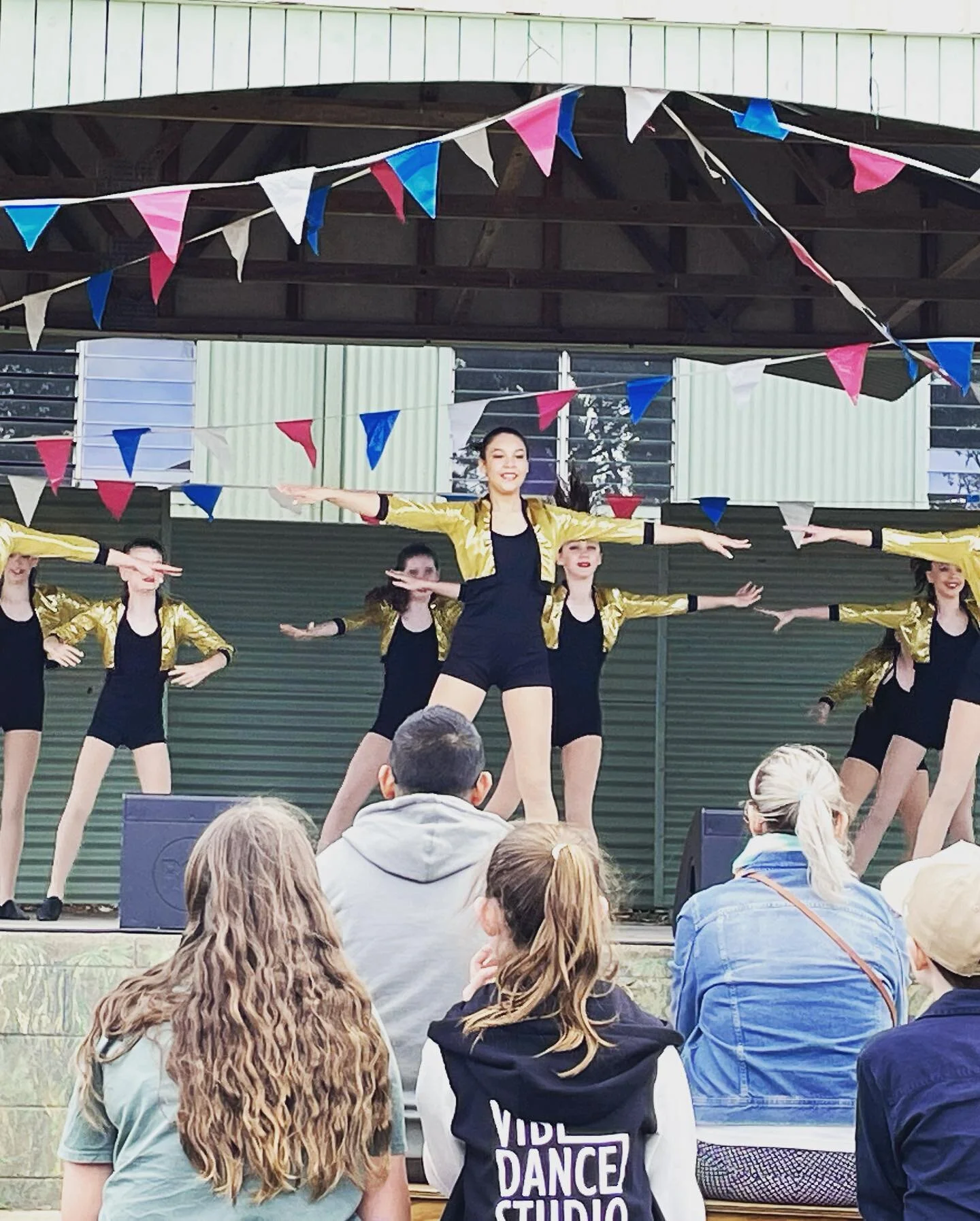 VIBE DANCE STUDIO - Dance School Acacia Ridge QLD