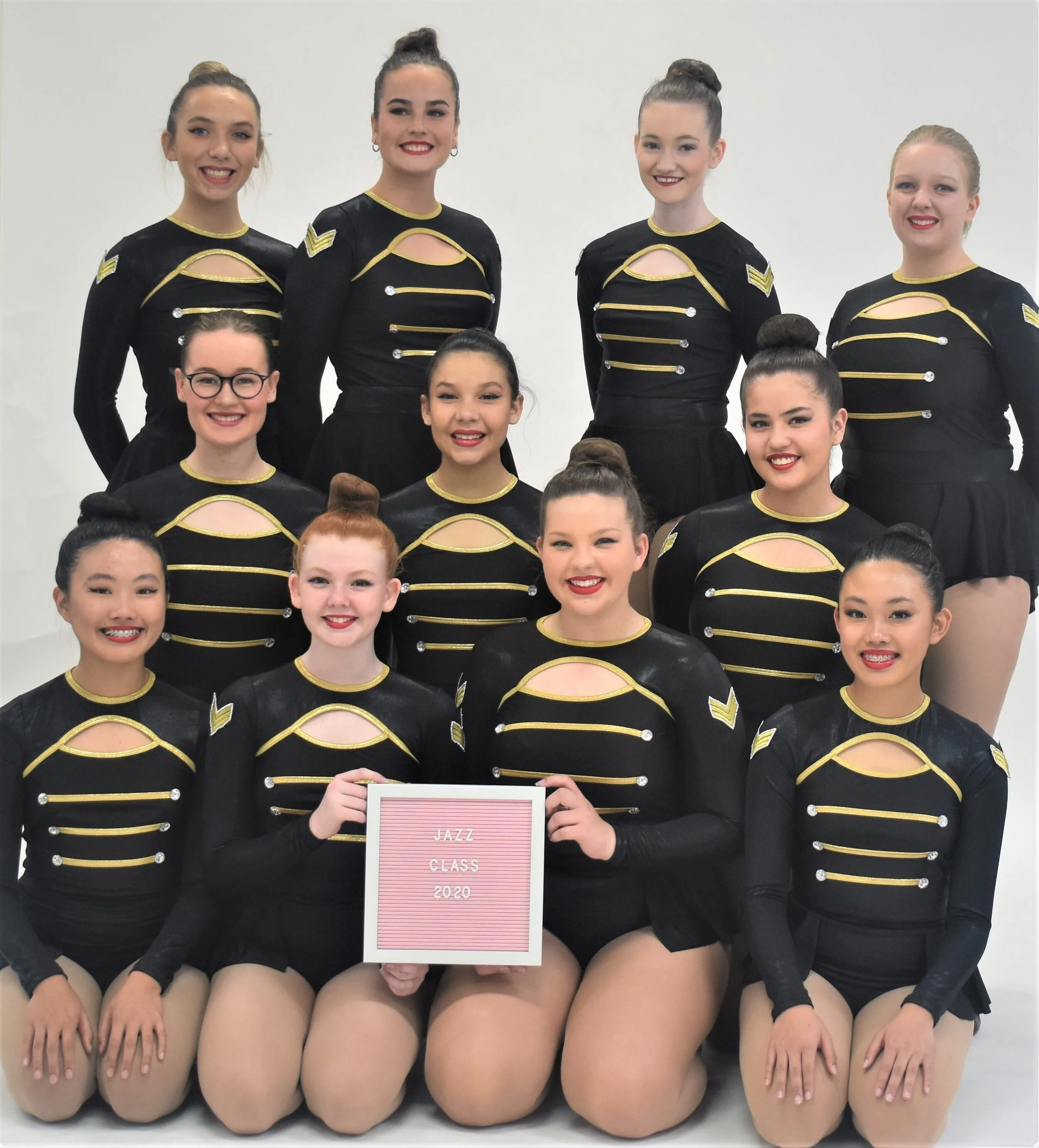 Extend 1 Dance (12-14) — VIBE DANCE STUDIO