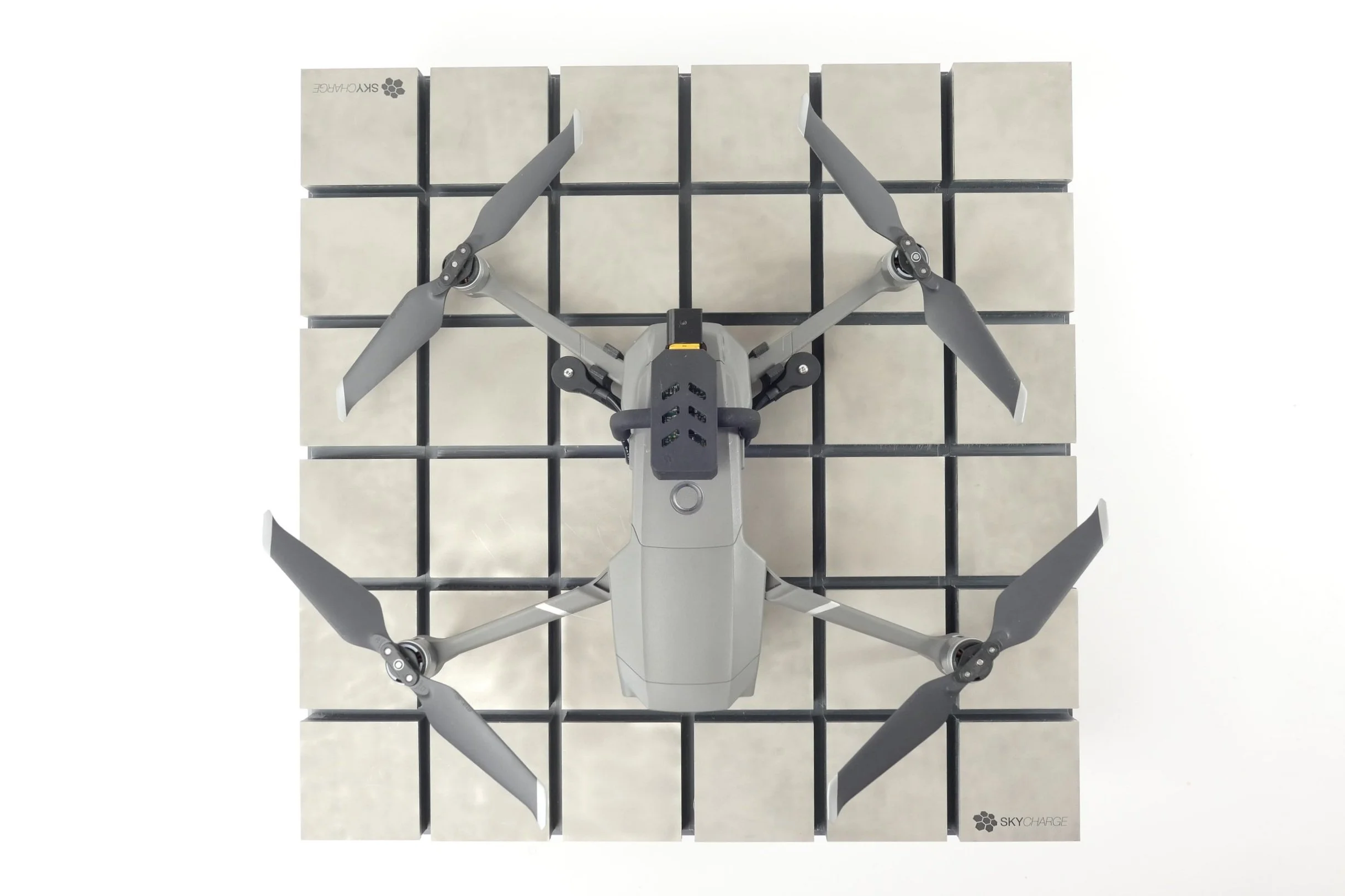 Automatic contact charging - Skycharge