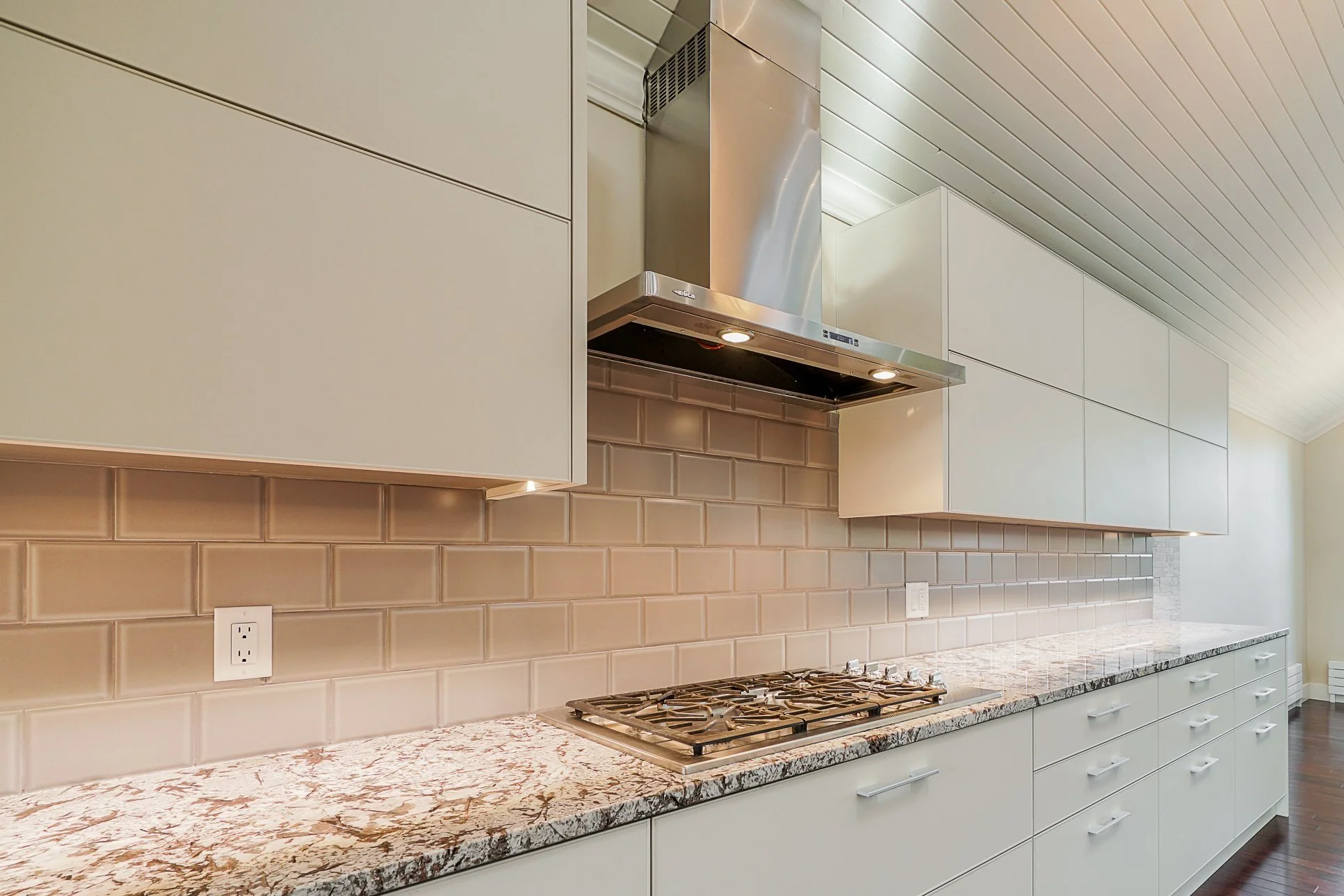 Vented Range Hoods vs. Ductless Vents: Why Proper Kitchen Ventilation ...