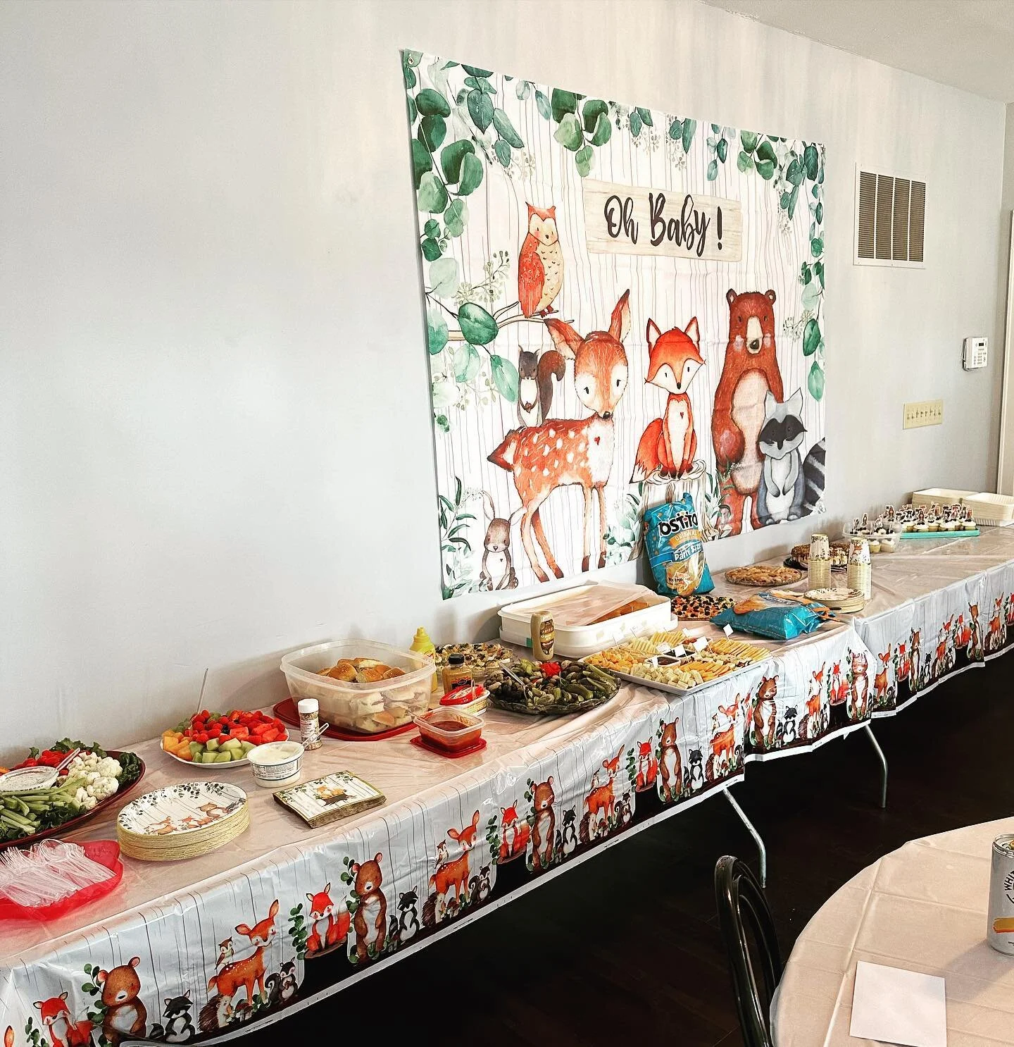 Book Now — The Confetti Lounge