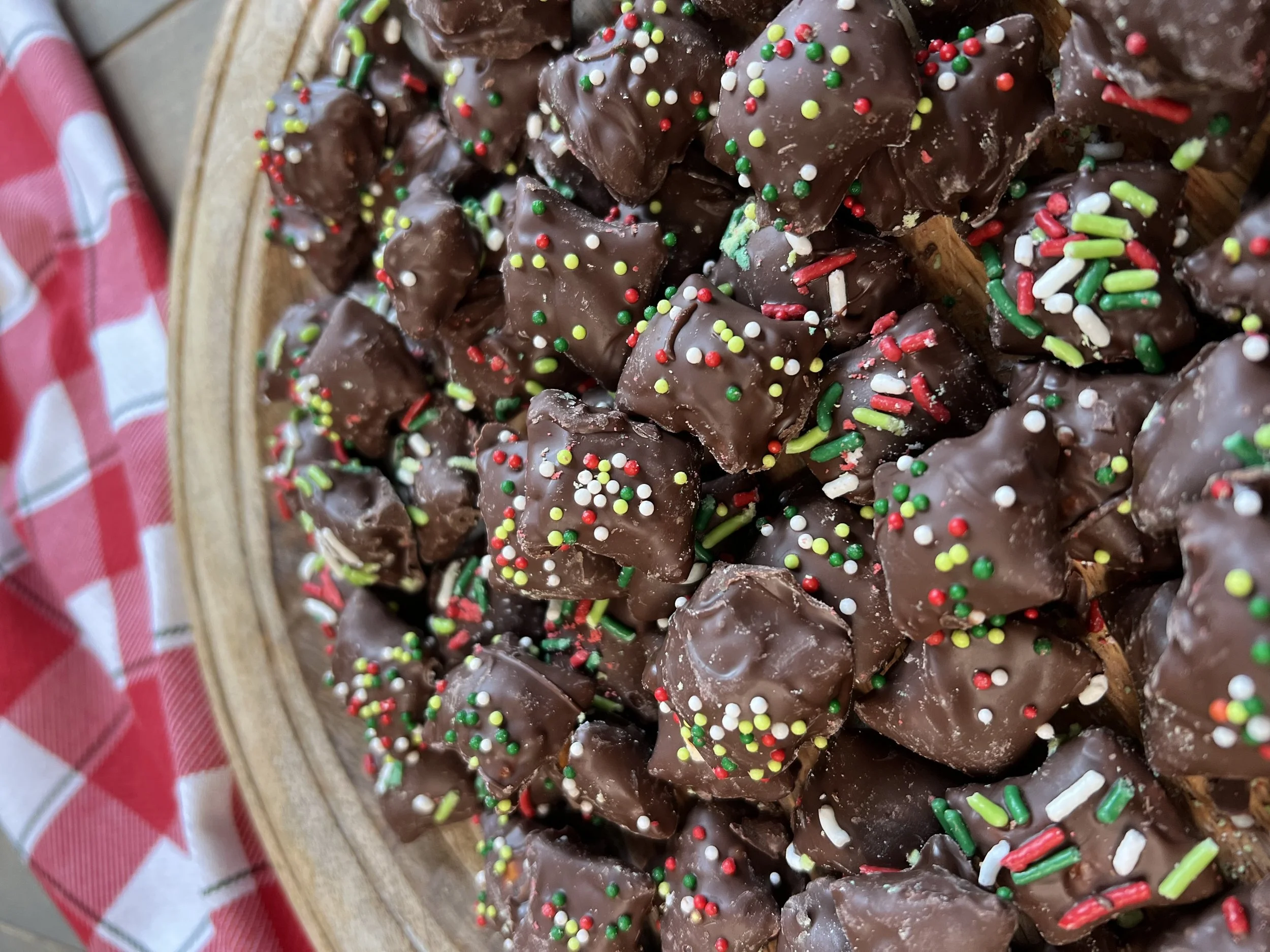 2 Ingredient Reindeer Poop — Miss Annie's Home + Kitchen