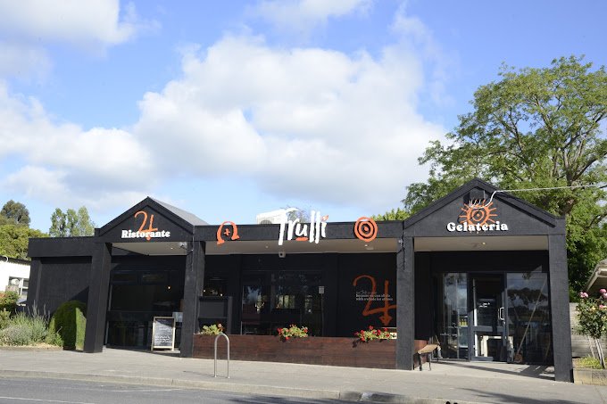 Where to Eat — Meeniyan | The Turning Point