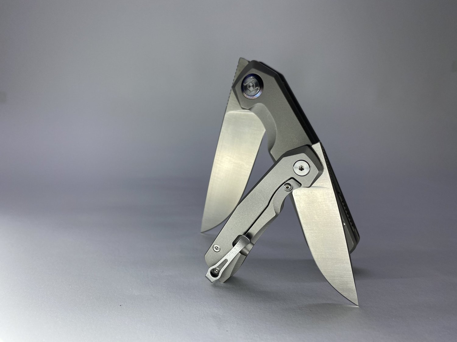 ABOUT — KUNWU Knives