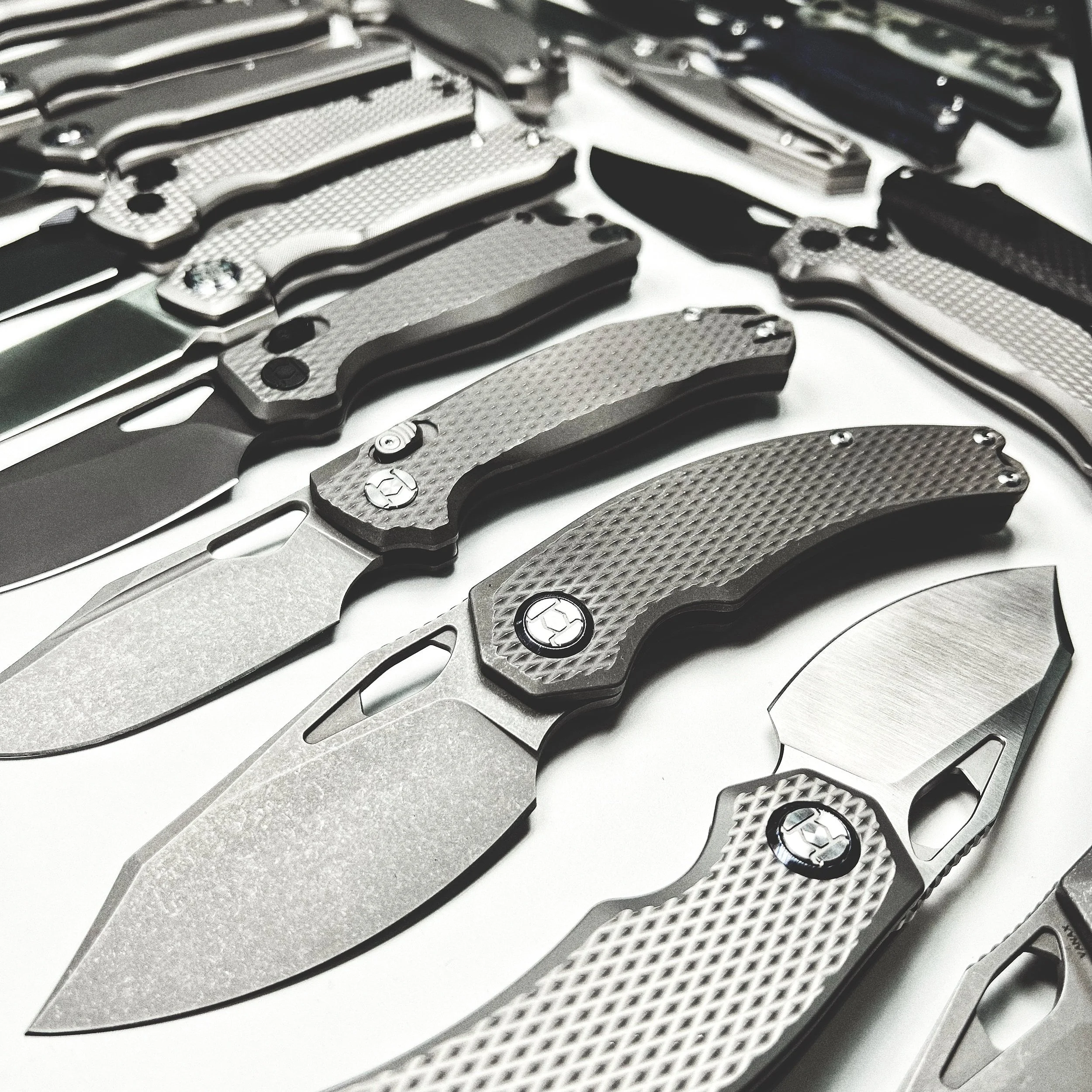 ABOUT — KUNWU Knives