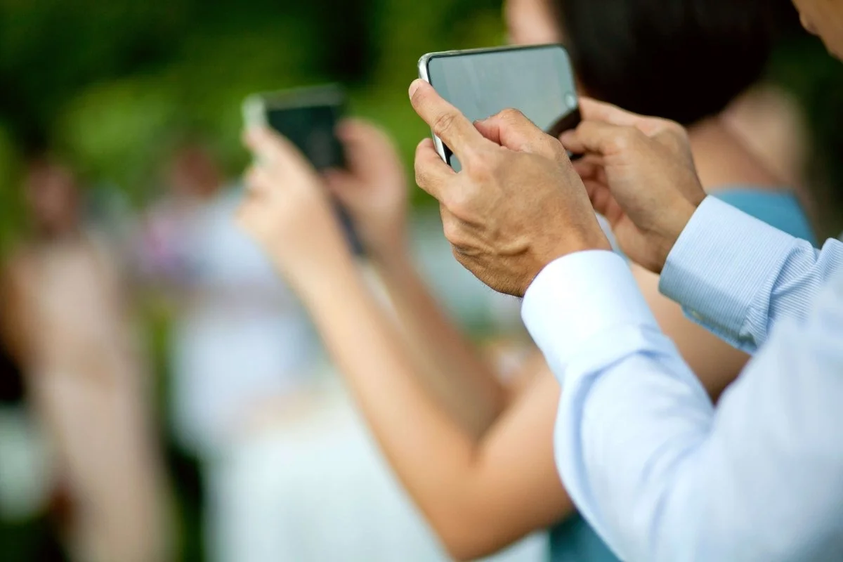 Screens Down, Hearts Up: How to Plan the Perfect Unplugged Wedding ...