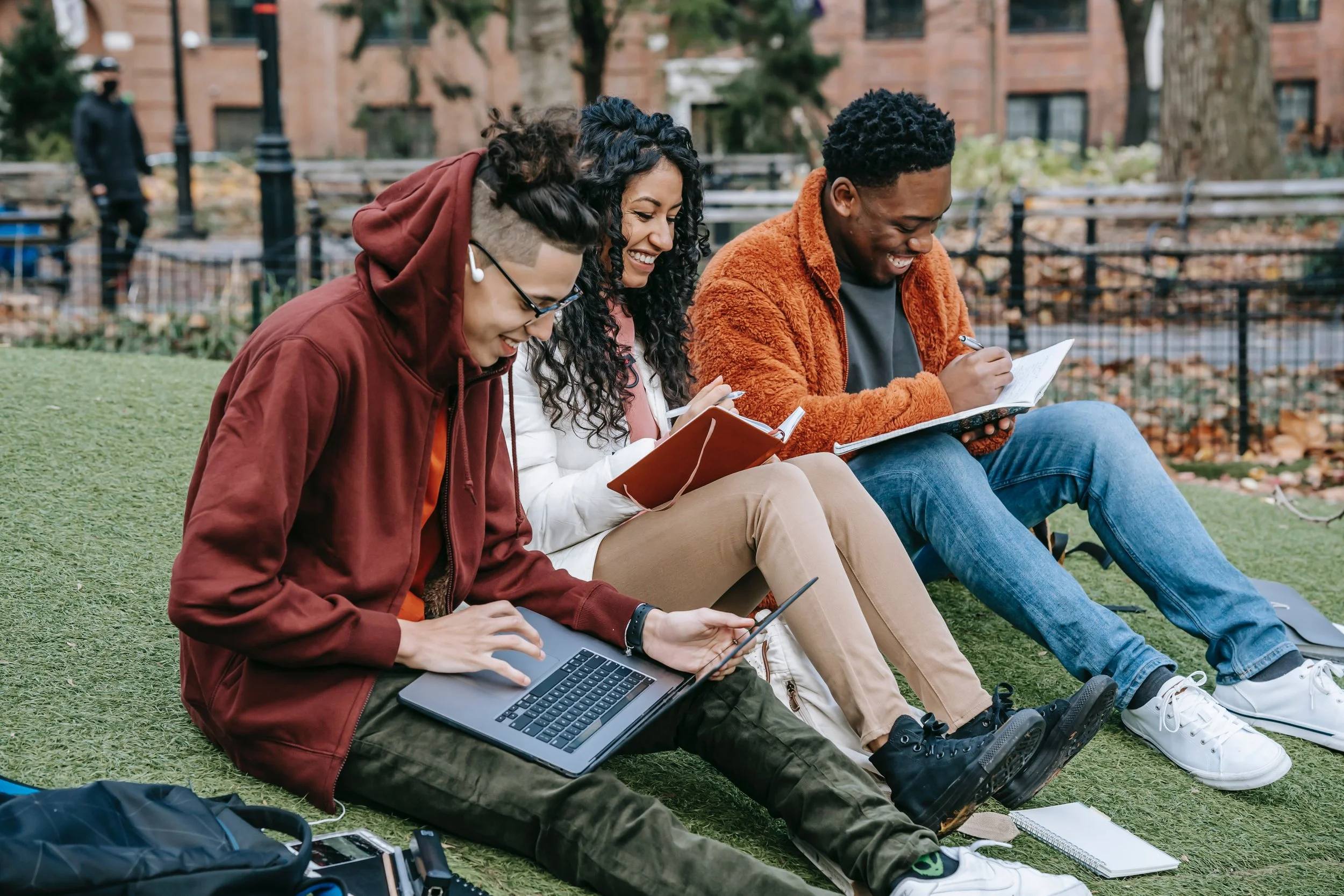 Ted & Holly Rollins Scholarship