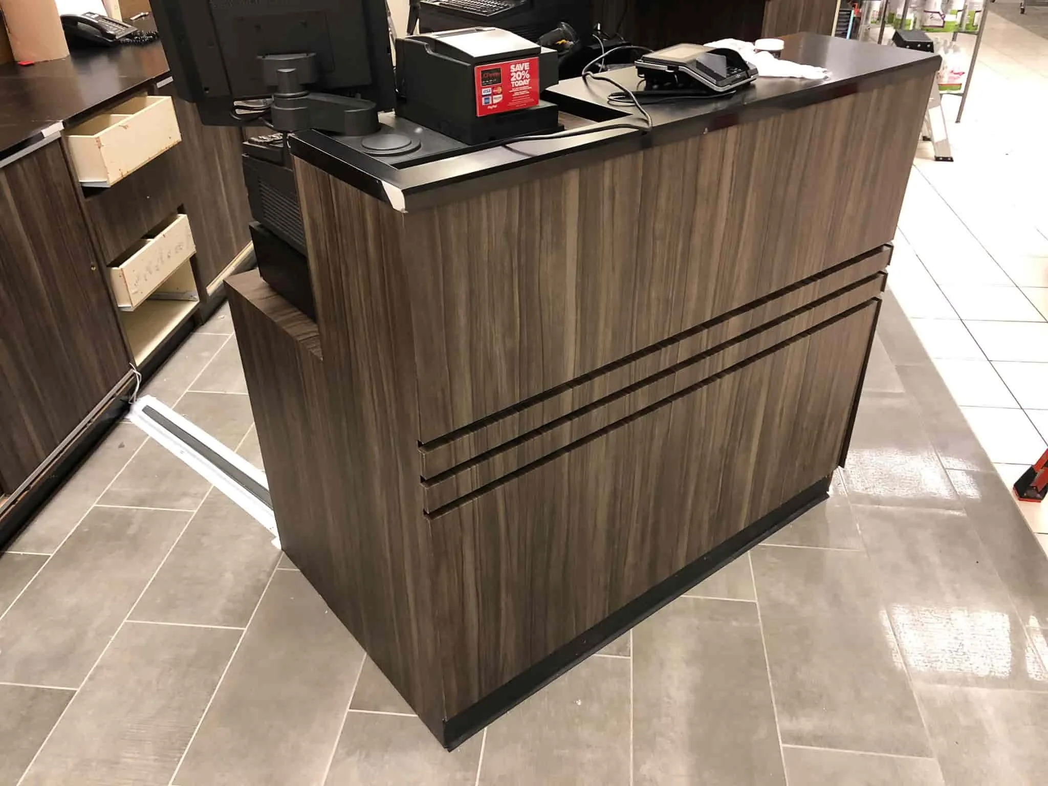 Transform Your Reception Desk with 3M Di-Noc Architectural Film
