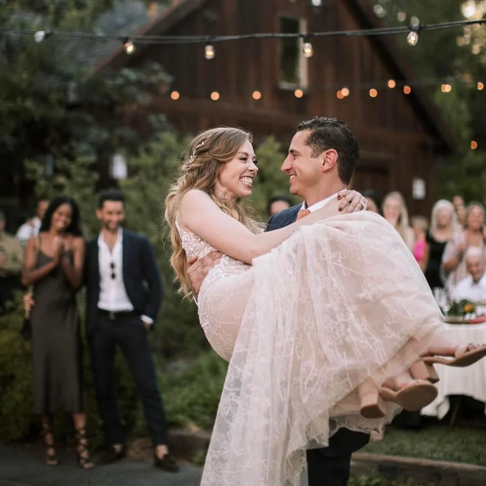Everything You Need to Know About the Wedding First Dance