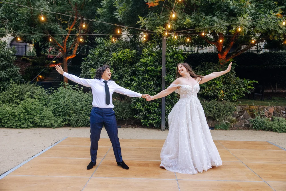 400 Romantic First Dance Songs for Your Dream Wedding