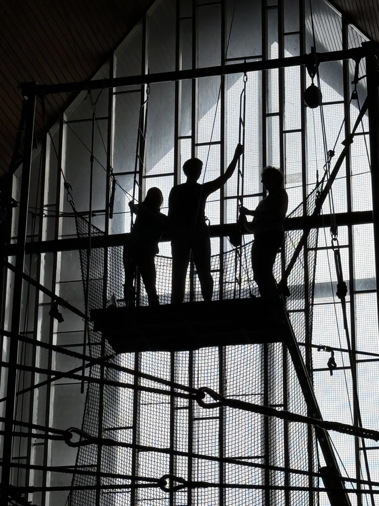 Flying Trapeze Classes — Community Circus Paisley