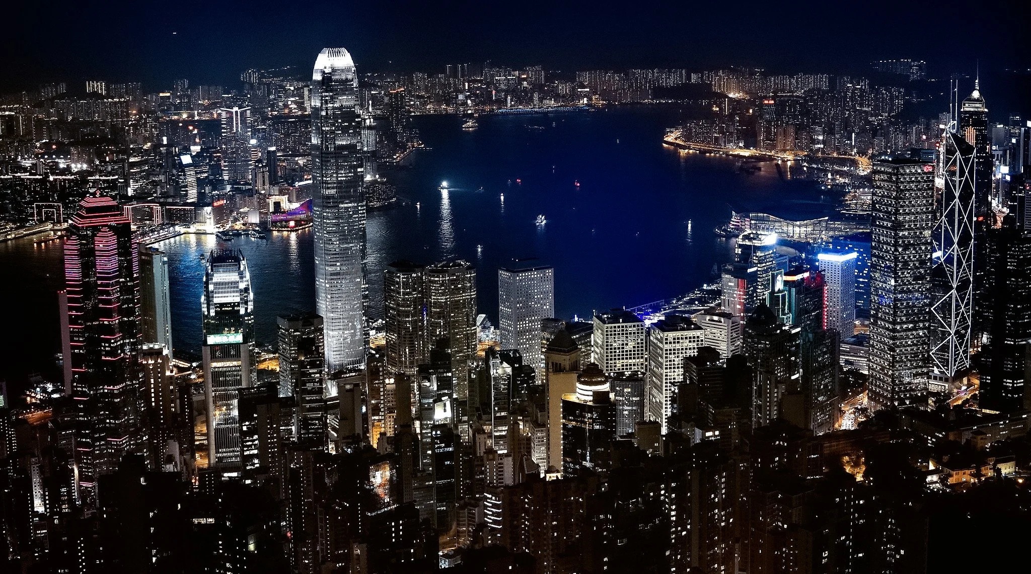 The totally underwhelming Hong Kong Observation Wheel — J3 Private ...