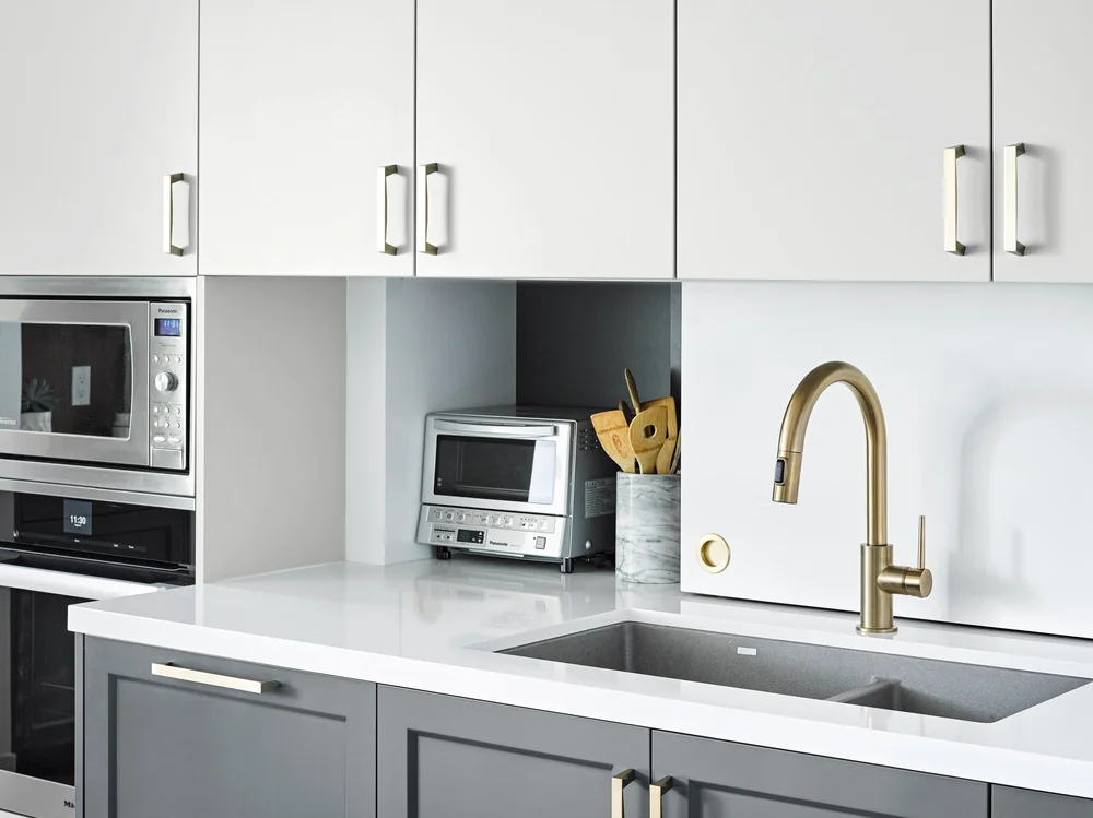 Check out this amazing kitchen with a sliding stone backsplash ...
