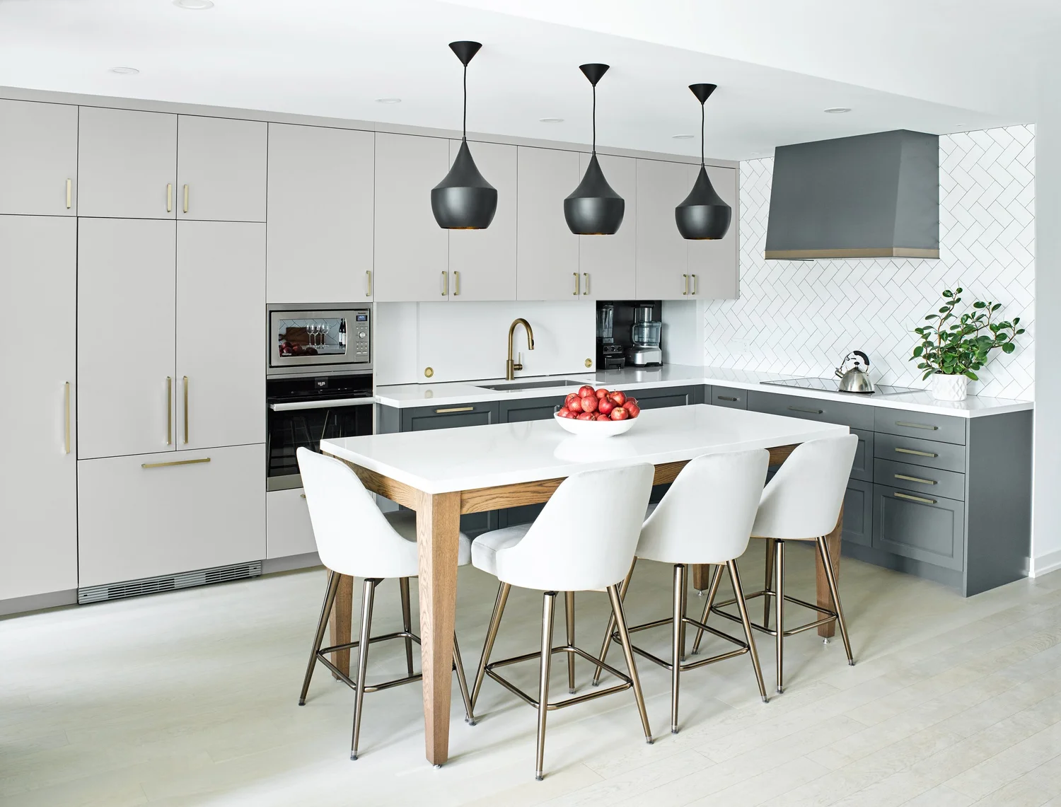 Check out this amazing kitchen with a sliding stone backsplash ...