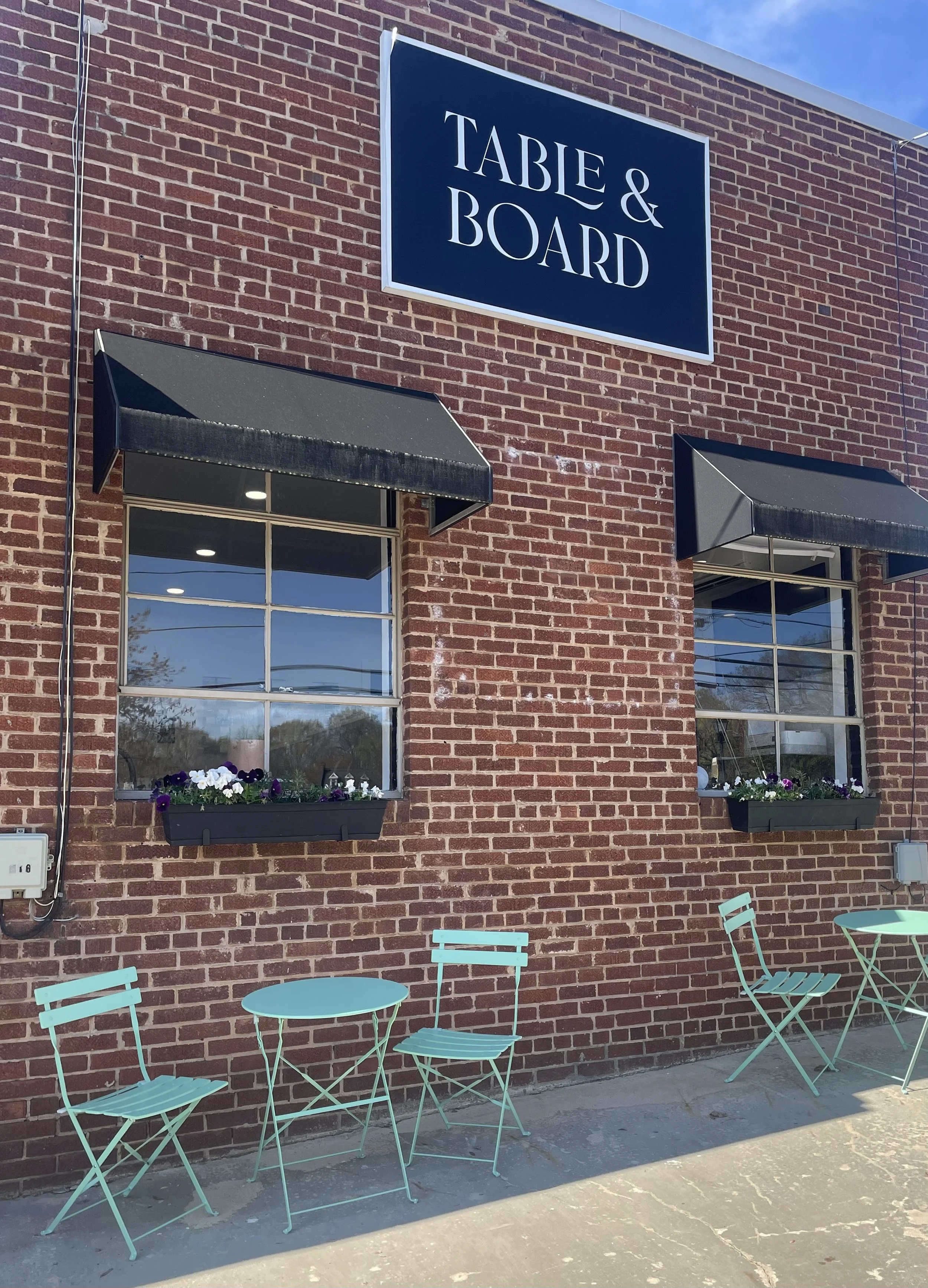 The Market — Table & Board