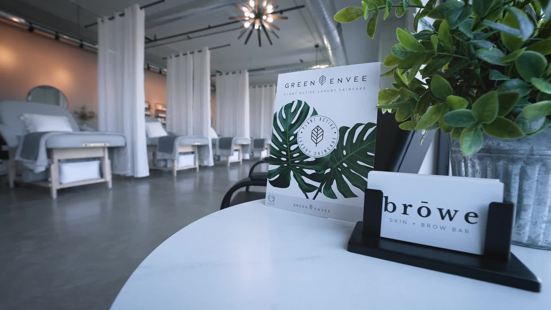 brōwe skin + brow bar