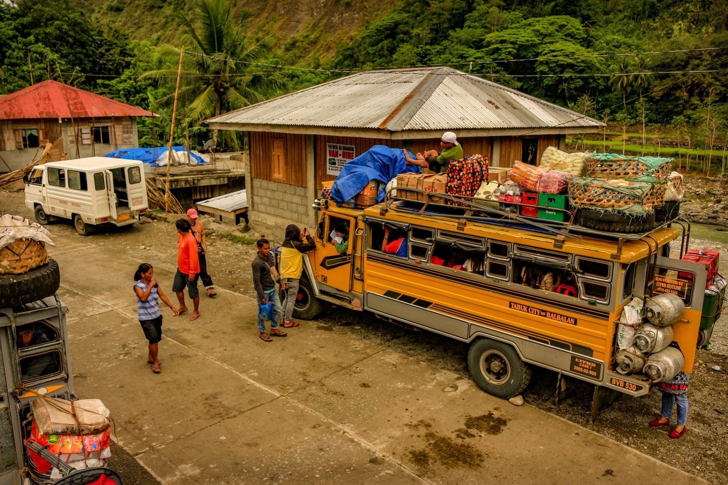 The Iconic Philippine Jeepney: A Symbol of Filipino Culture and ...