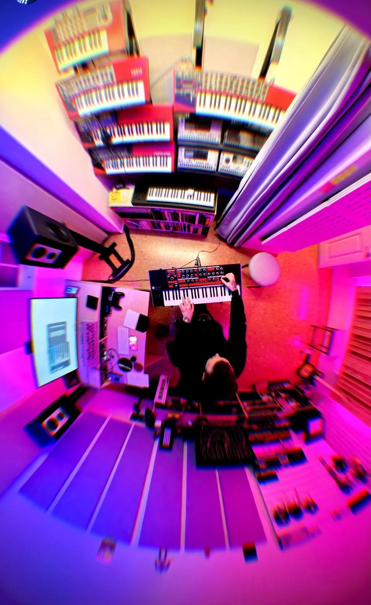 12 VOICE, BI-TIMBRAL, MOTORIZED HYBRID POLYSYNTH — Melbourne Instruments