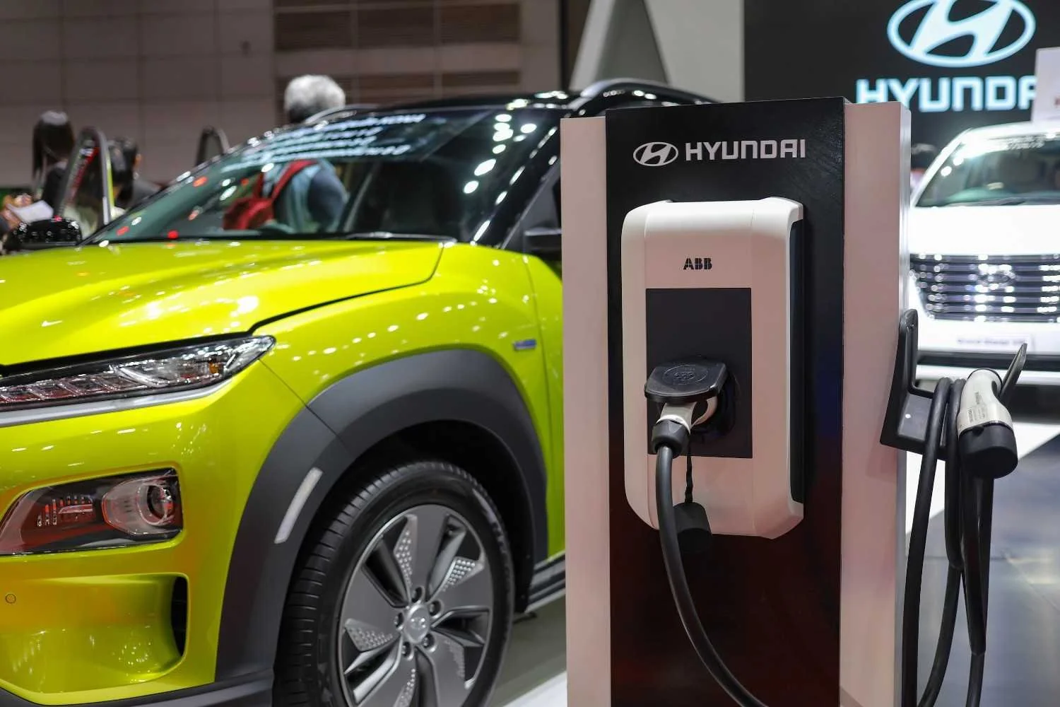 What Happens to Old Electric Car Batteries? Full Guide | The Electric ...