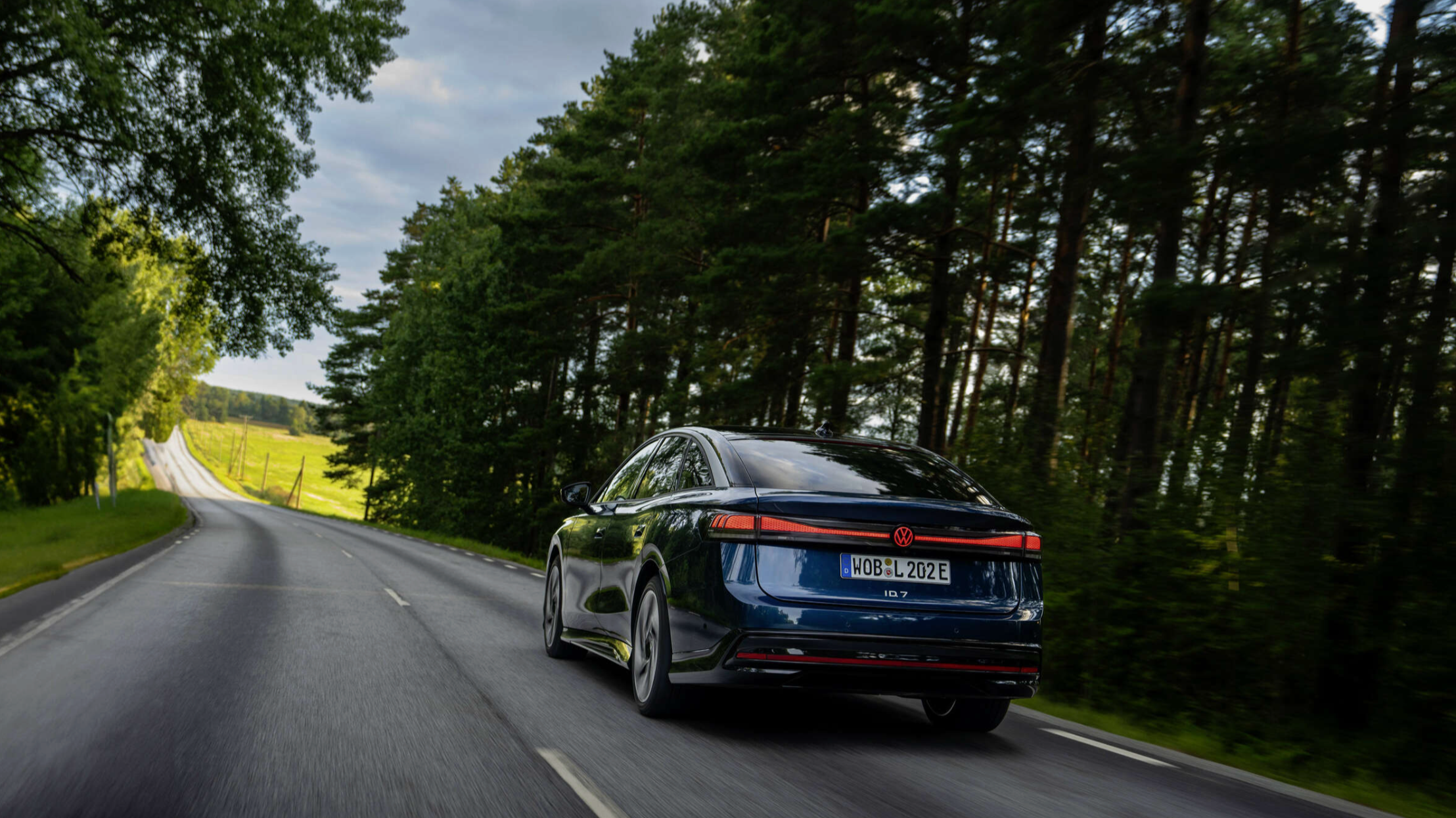 Longest Range Electric Cars 2026 UK | 400+ Mile EVs | The Electric Car ...