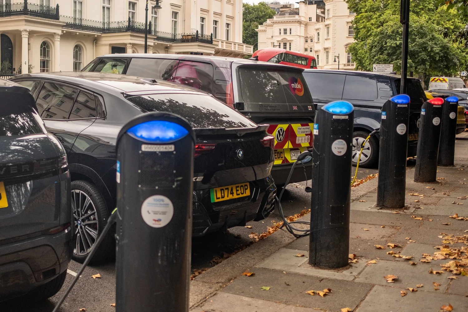 Electric Car Charging Guide 2026: Times, Costs & How to Save