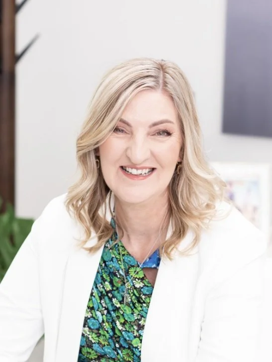 About 1 — Digital Evolution Institute