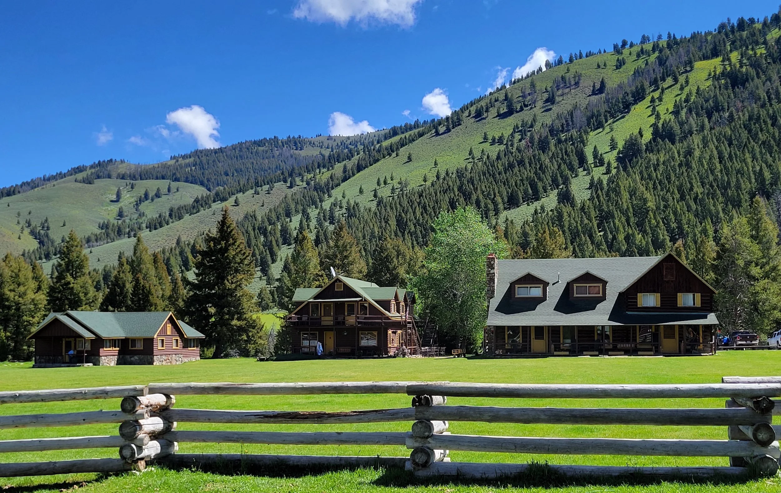 Lodging & Rates — Diamond D Ranch Idaho