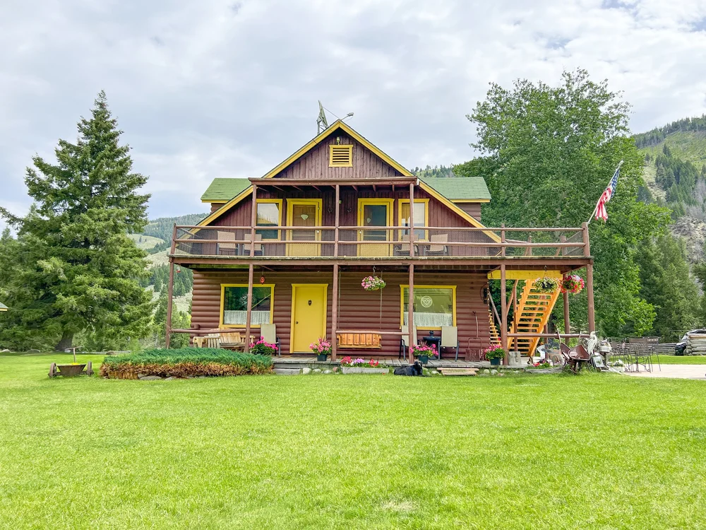 Lodging & Rates — Diamond D Ranch Idaho
