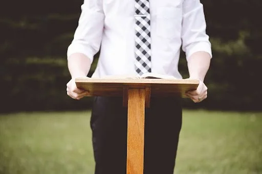 Examples of Well-Written Obituaries: Honoring Lives with Dignity and ...