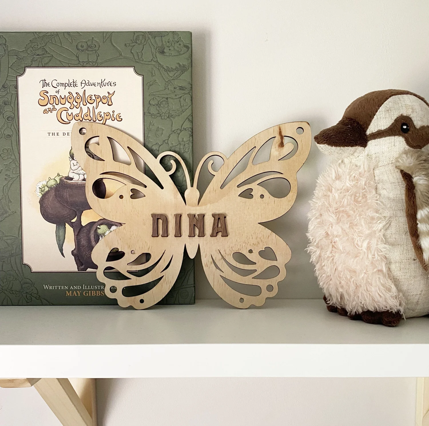 Olive Name Hanger — Skera