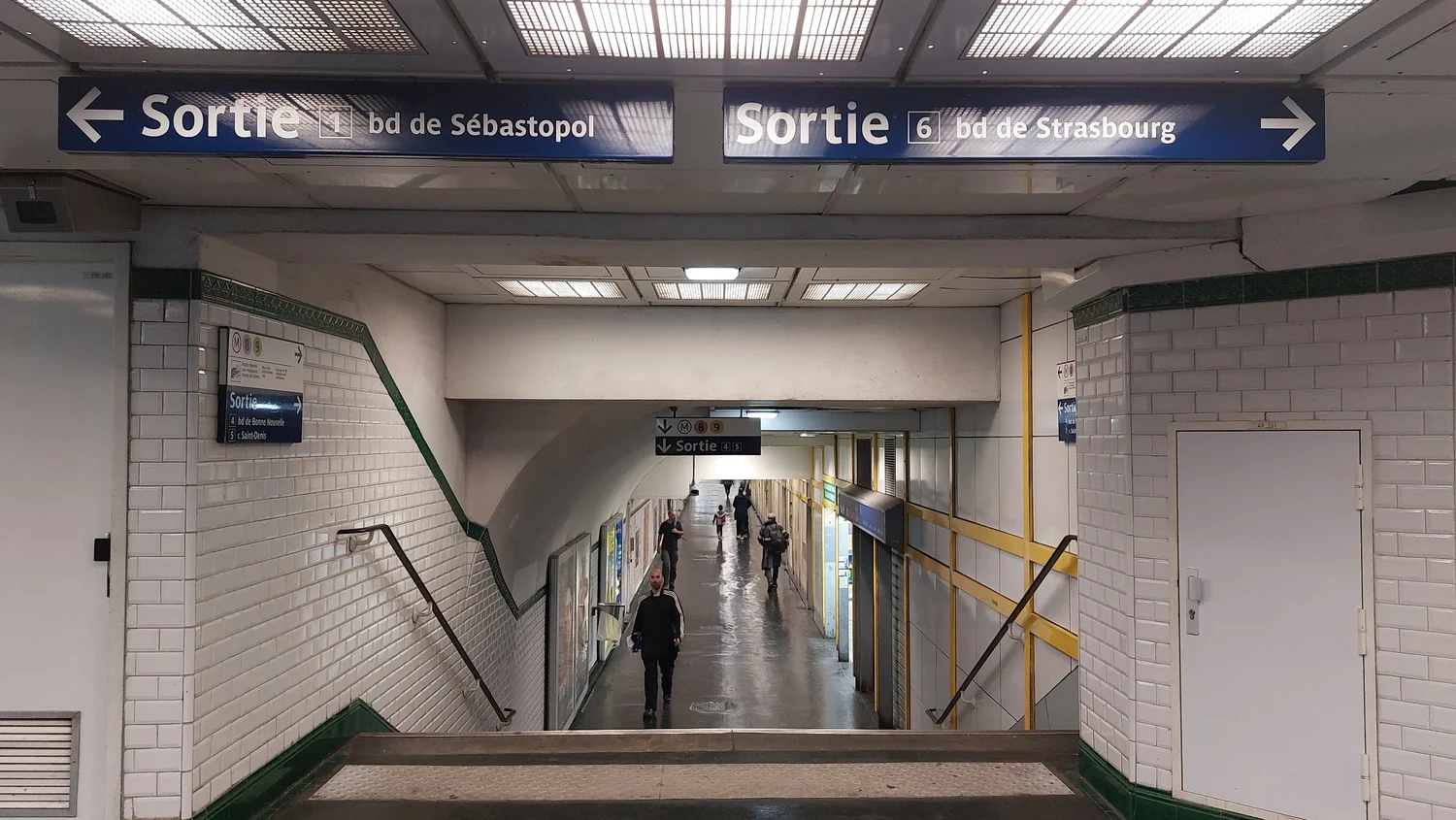 How to Use the Paris Métro — Meet Me in Paris