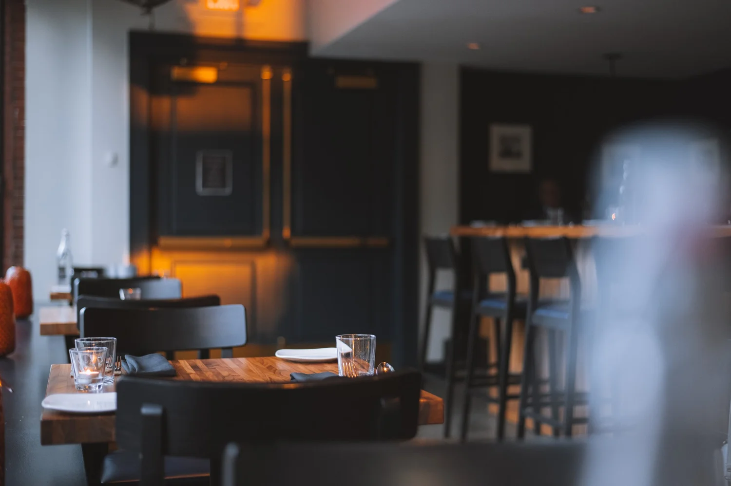 Alma - Restaurant, Cafe, Hotel