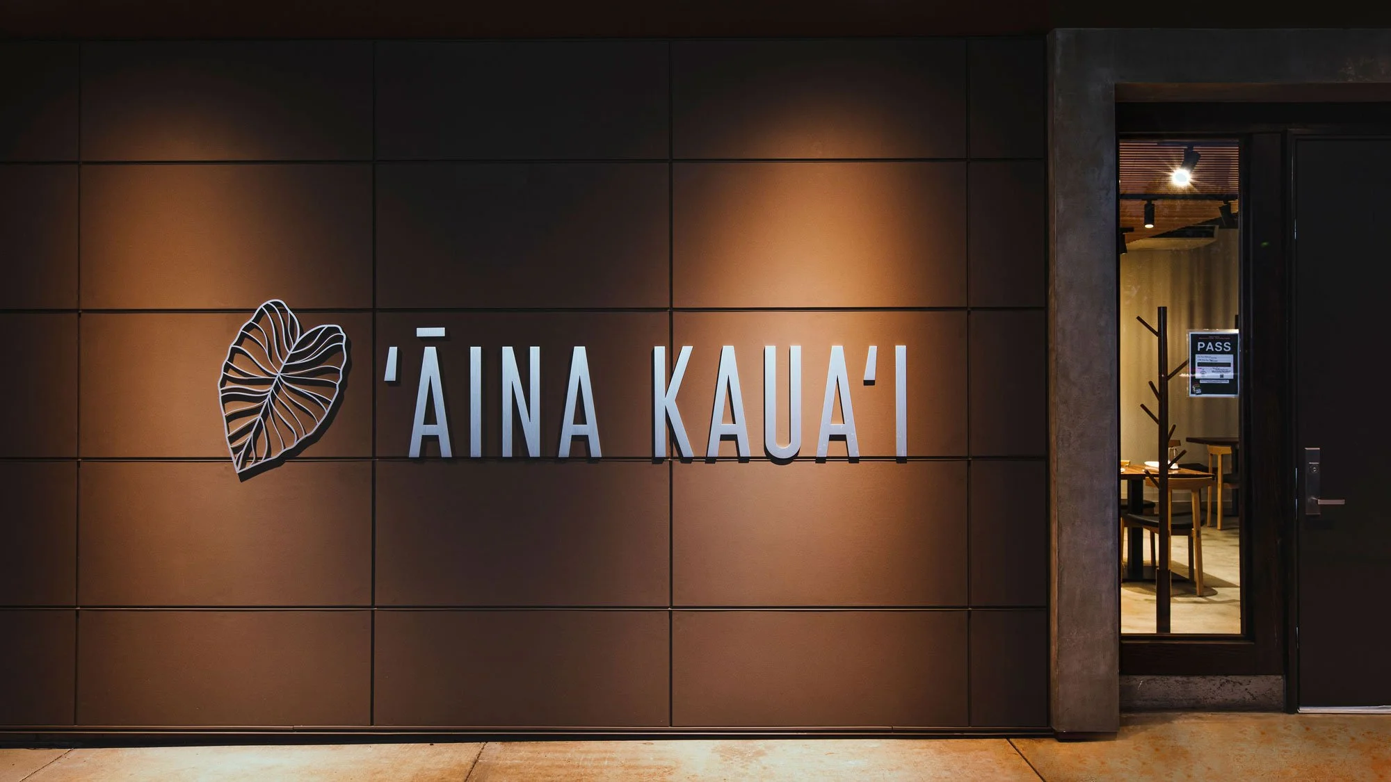 'Āina Kaua'i