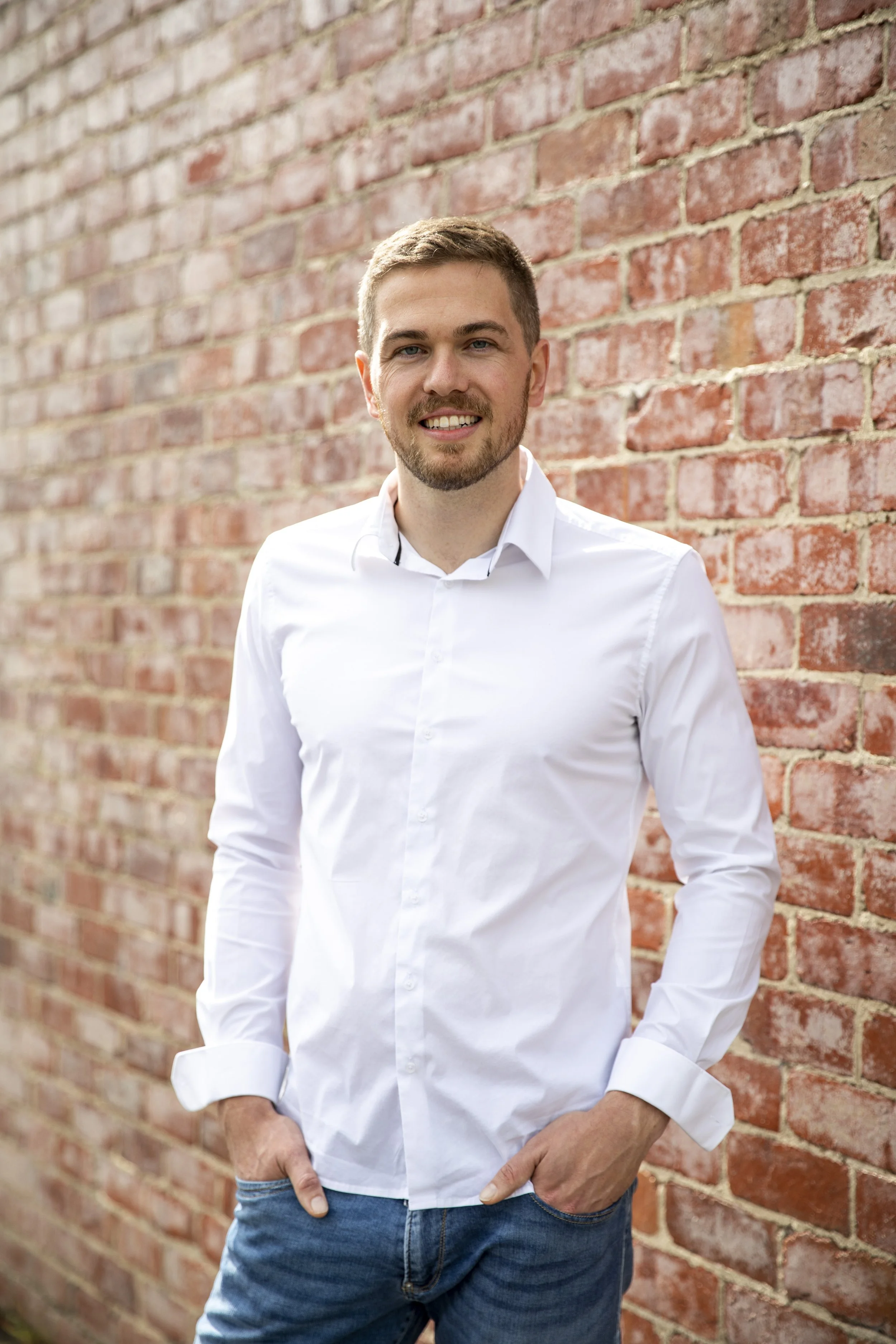 about — cameron cahill