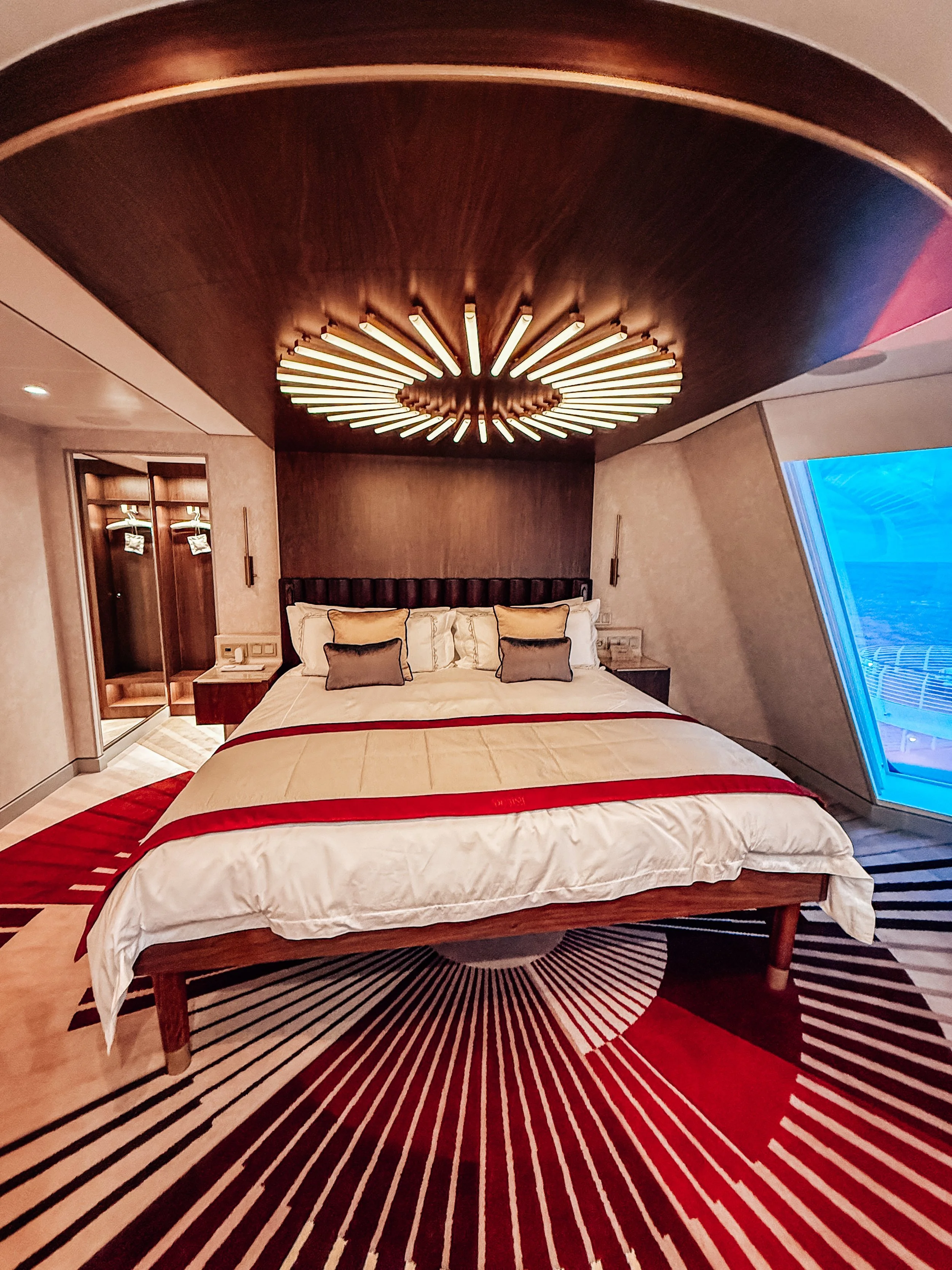 Disney Destiny: Complete Guide to Every Cabin, Stateroom & Suite ...
