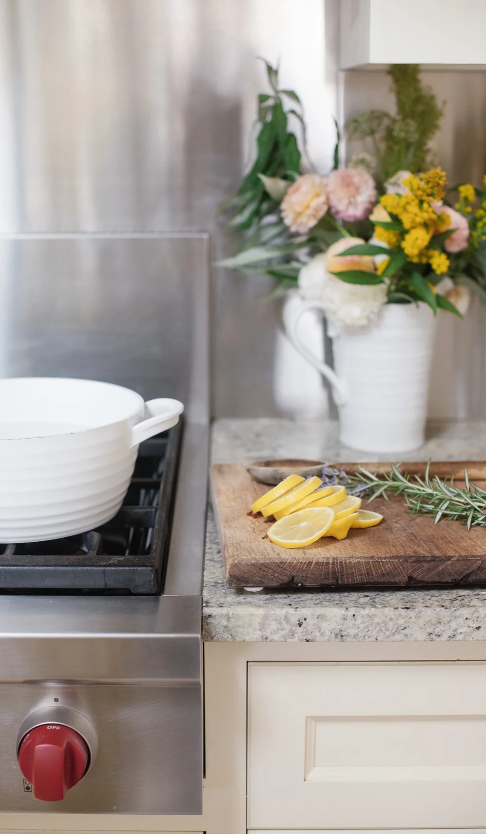 How to Make a Summer Simmer Pot — The Purposeful You · Garden ...