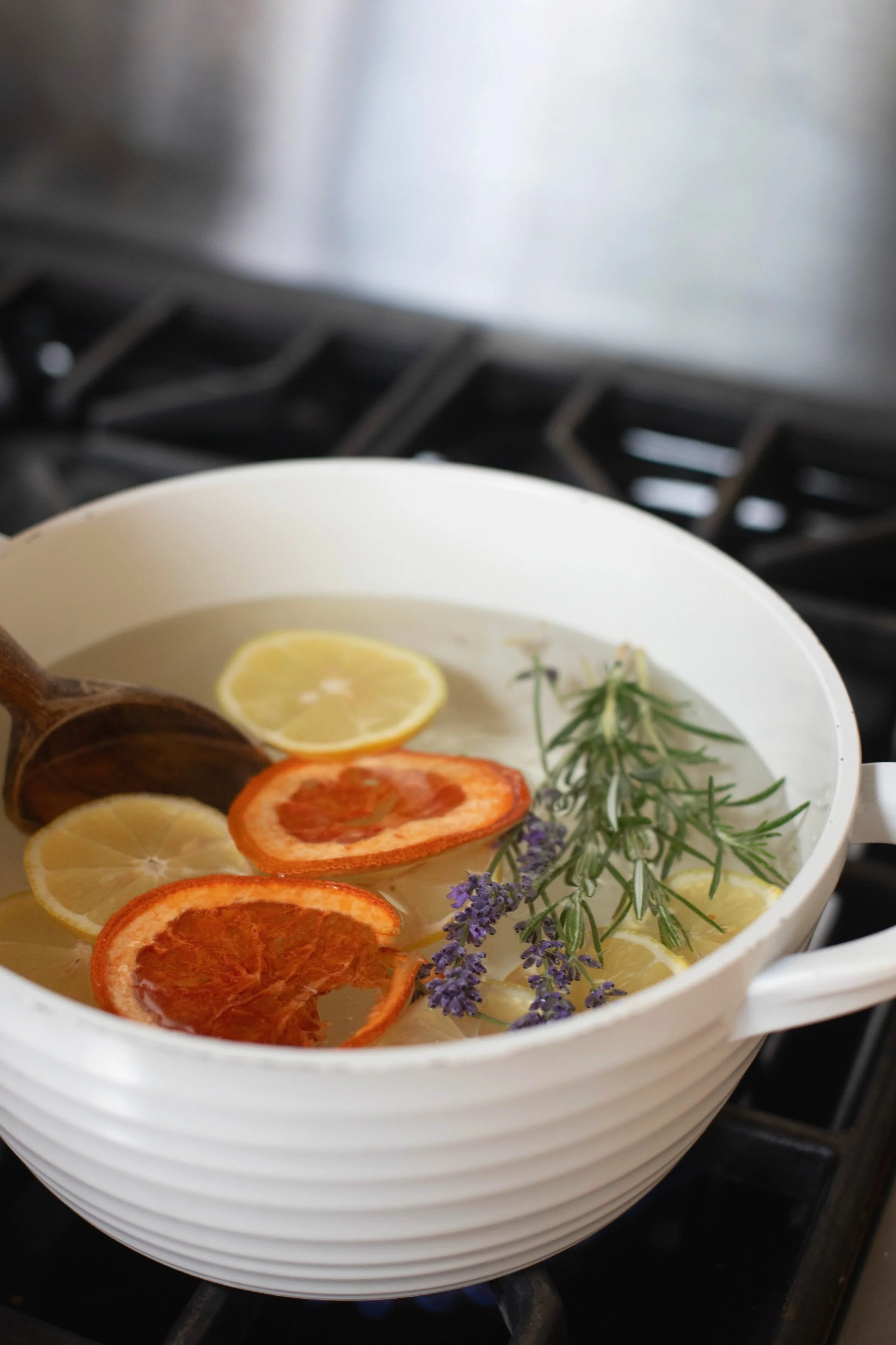 How to Make a Summer Simmer Pot — The Purposeful You · Garden ...