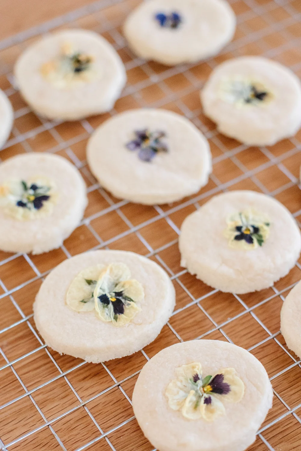 Edible Pansy Shortbread Cookies — The Purposeful You · Garden ...