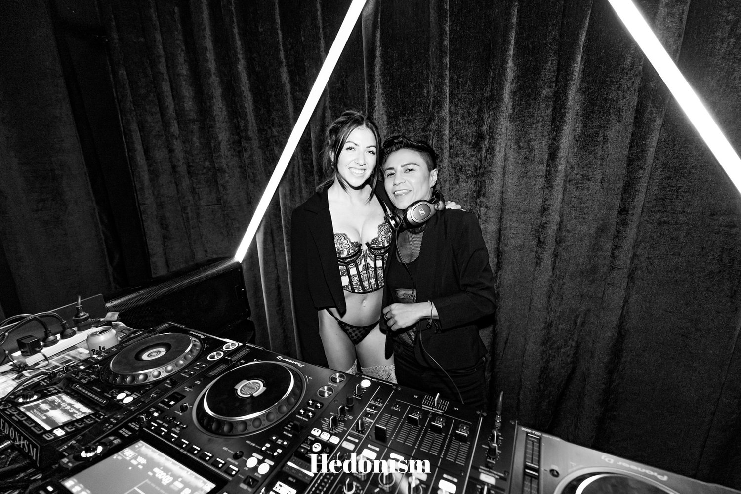 Girls only 2 — Hedonism Australia