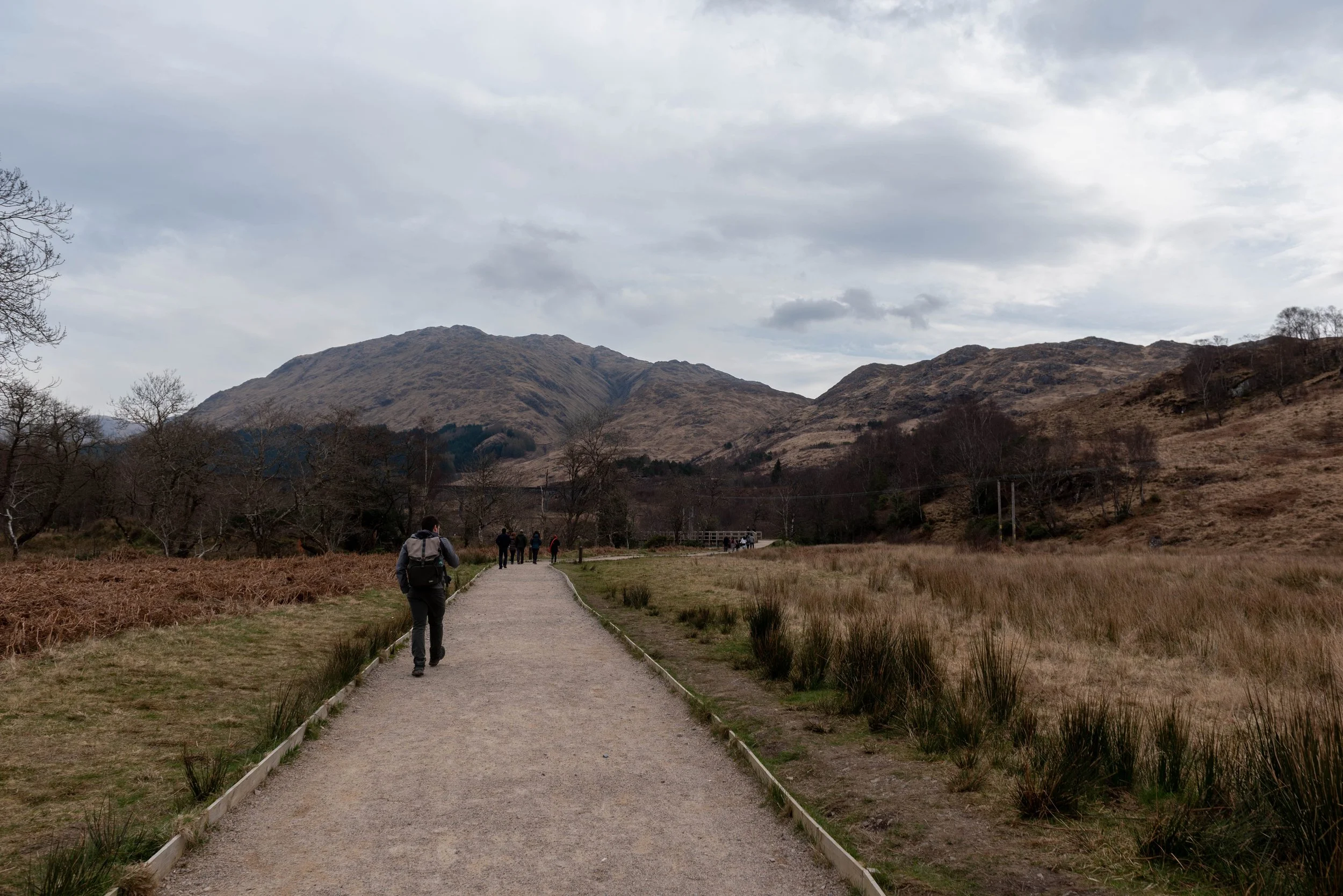 A Guide to Seeing The Jacobite Steam Train Cross Glenfinnan Viaduct ...
