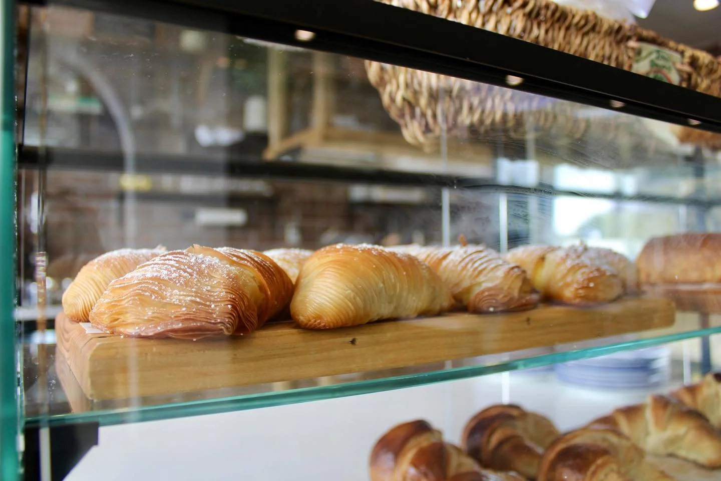 Menu + In Store Offerings — MOZZ