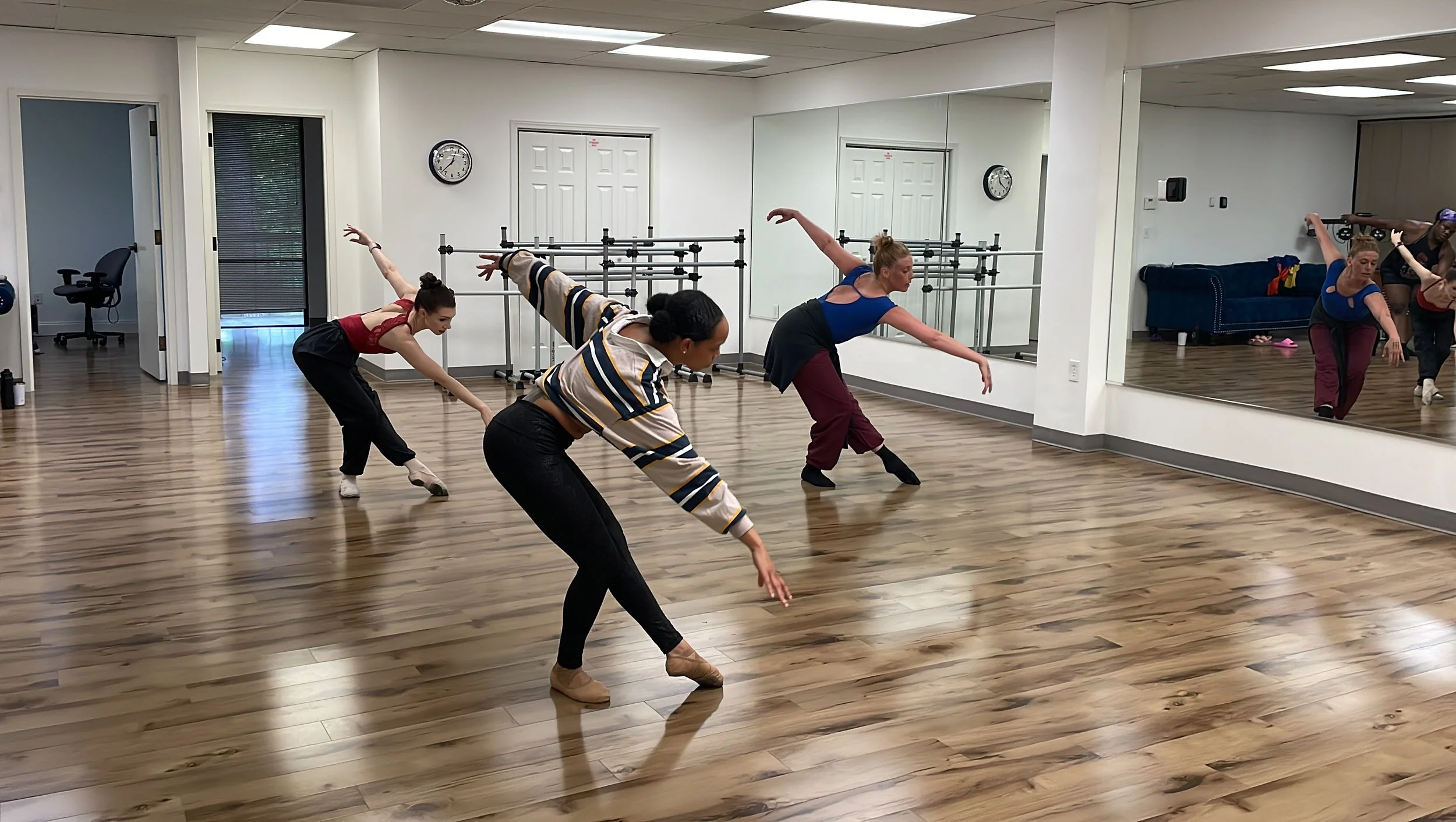 Group Dance Lessons Atlanta — Get Up And Dance Studio