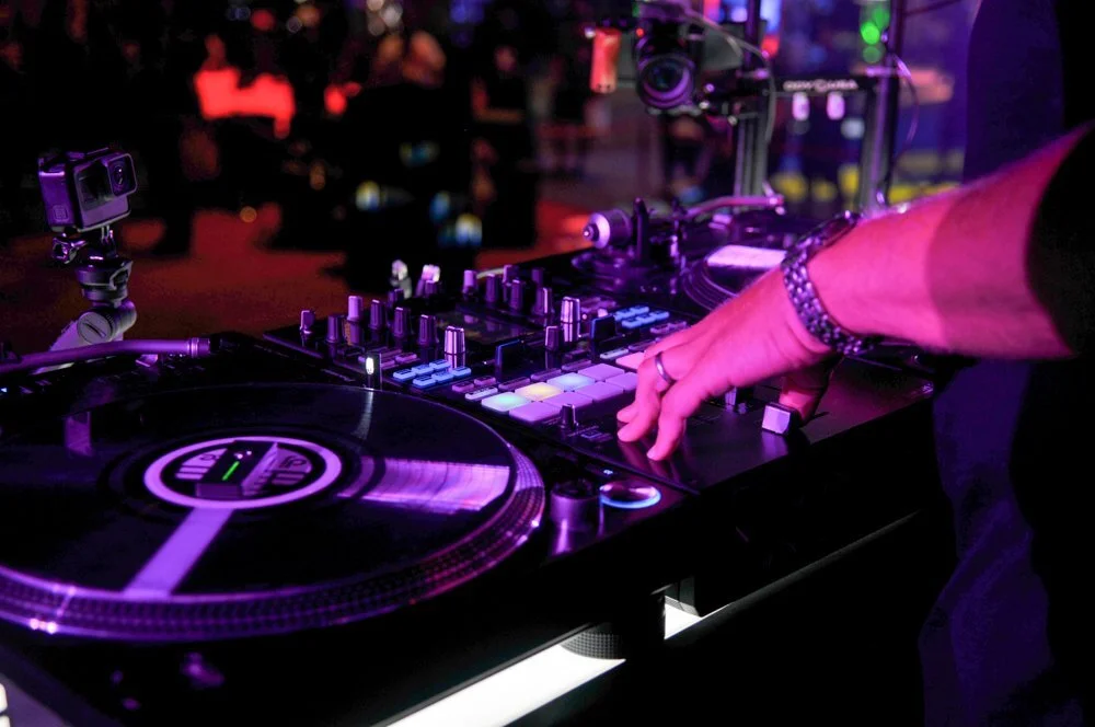 DJX Show | See. Hear. Connect.