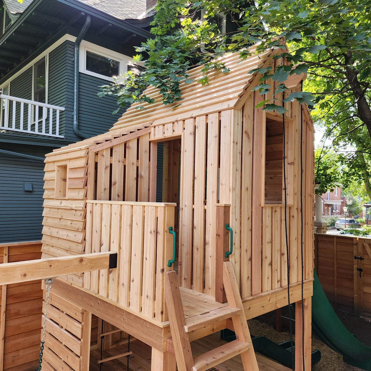 Summit Hill Fort - Crafting Custom Play Structures at Fortz